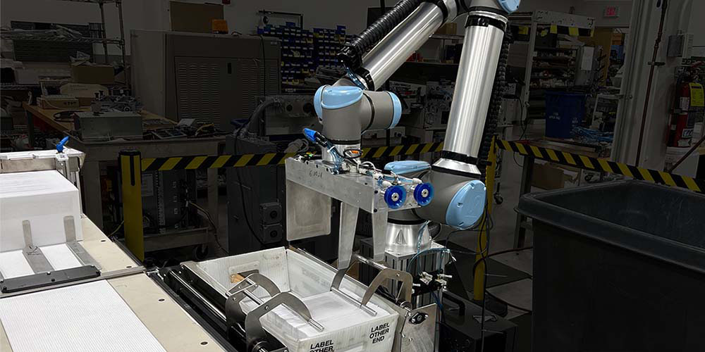 BlueCrest | Cobot-Otto-Trayer